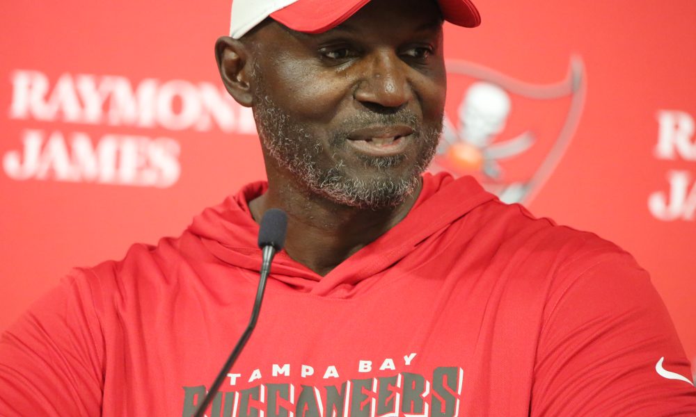 Buccaneers Complete Practice Squad Without Shilo Sanders, Add Mohamed ...